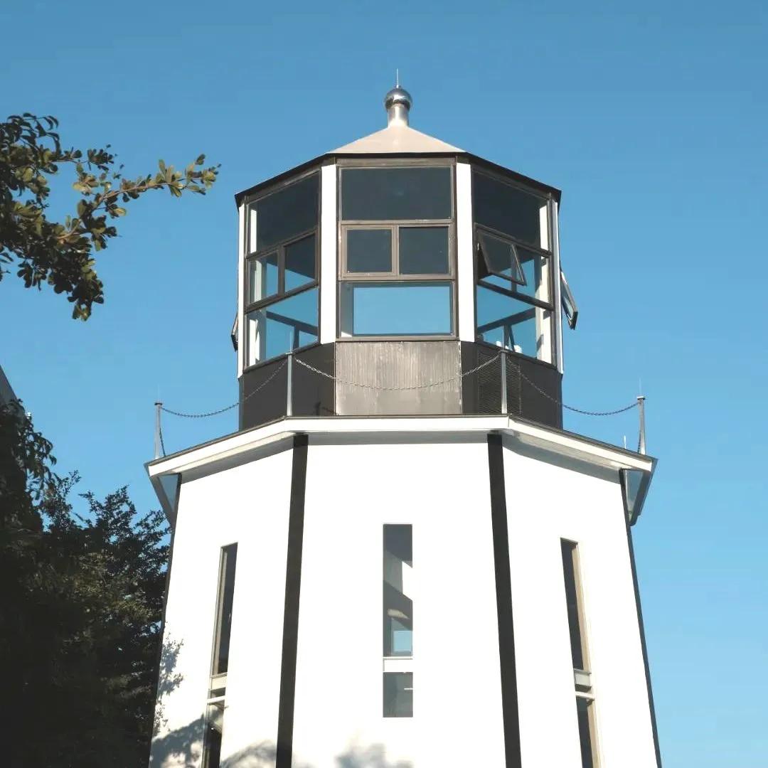 You must go to check in on National Day trips, the lighthouse library of the healing department ...