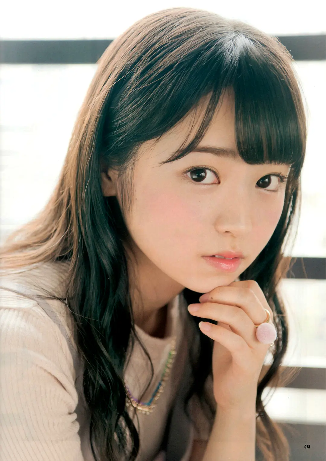 Imaizumi Yui, a pure beauty idol, terminated the contract with the firm and started independent ...