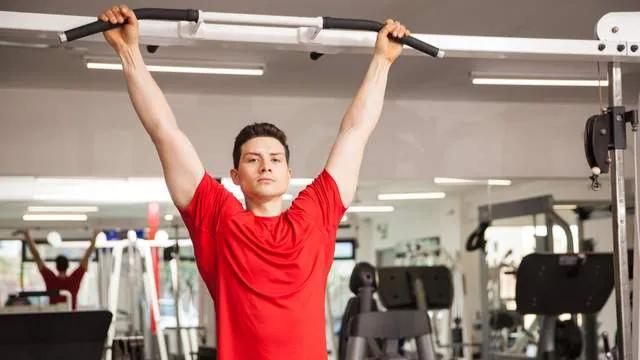 "Forehand grip pull-ups" to create an inverted triangle of back muscles ...