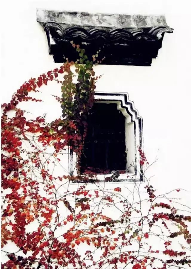 Laying out: the association of name and name, generating and defining ...