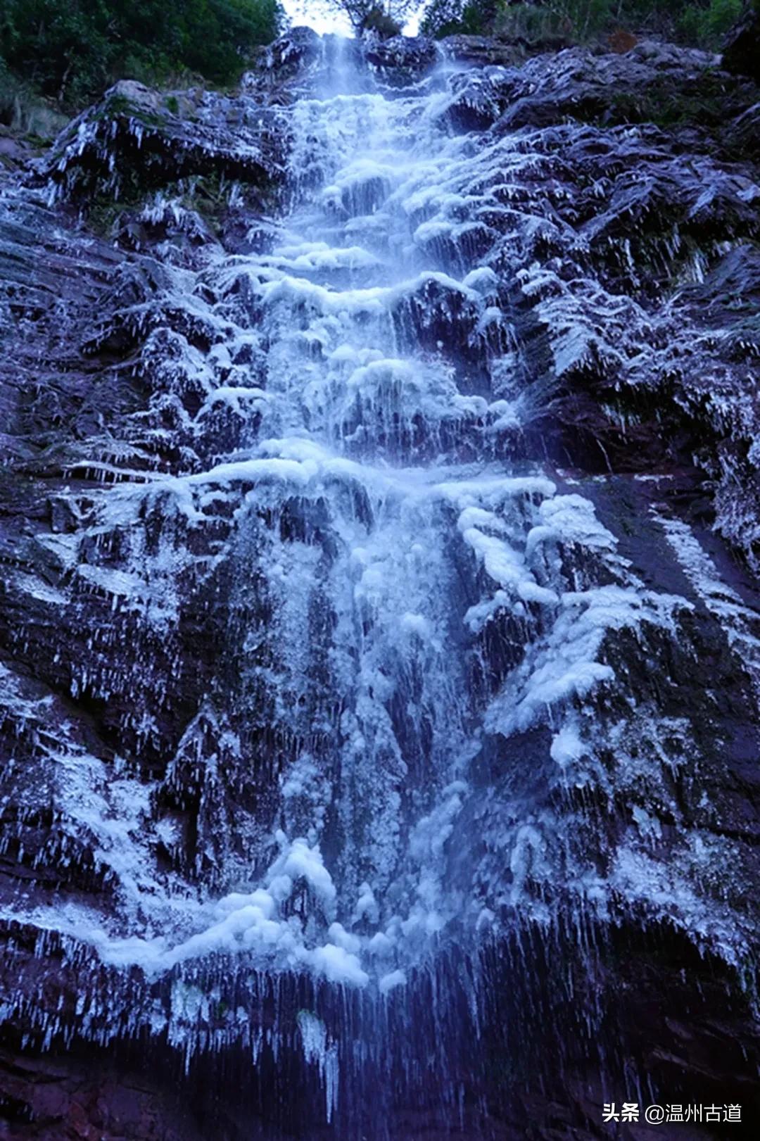 This famous waterfall in Wenzhou has few tourists, and it has plenty of ...