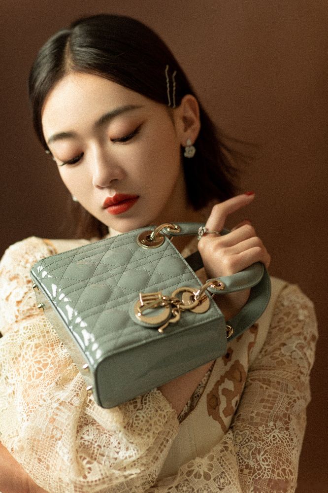 Wu Jinyan with short hair is not beautiful - iNEWS