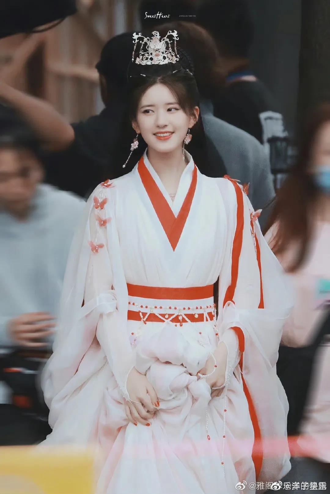 Xing Zhaolin and Zhao Lusi: Crazy Chasing Drama - iNEWS