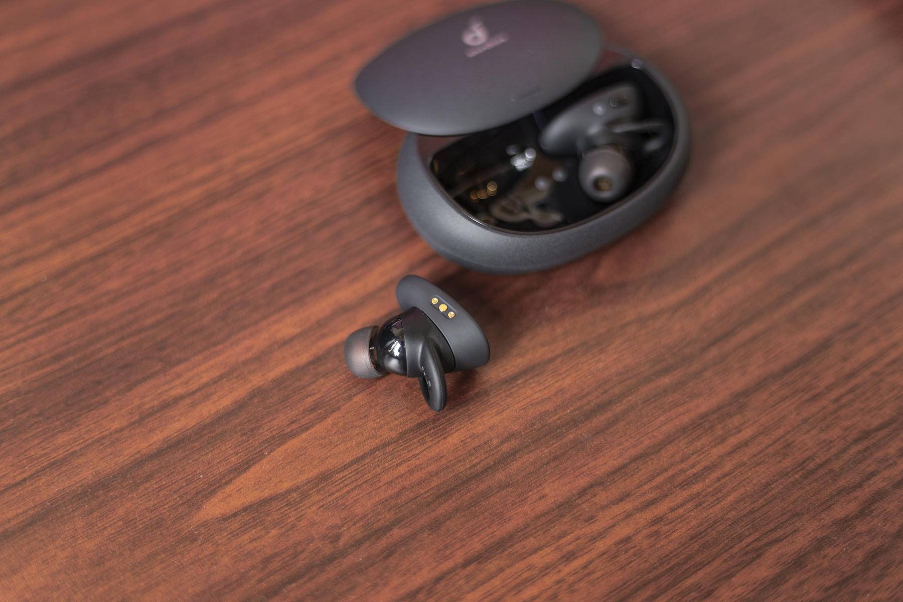 The sound quality is highly praised by the Grammy winners, and the ...