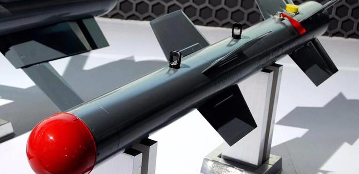 Domestic graphite bombs paralyzed the entire city!Once the explosion ...