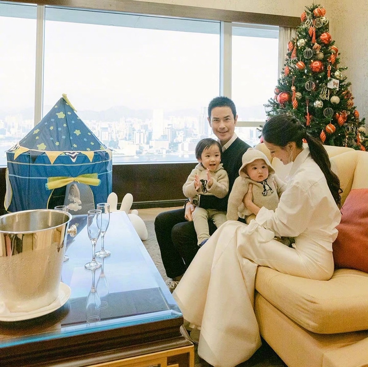 TVB "30+1" Xiaohua Liu Peiyue played a tragic role, and his real life is not equal to the same ...