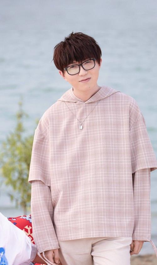 Mao is not easy: a cute and cute male singer - iMedia