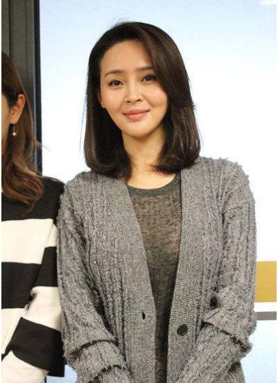 Yu Mingjia debuted at the age of 27. She was beautiful but chose to ...