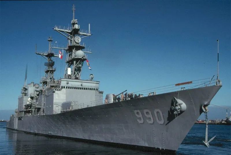 U.S. ships adopt new low-visibility hull numbers: give us trouble and ...