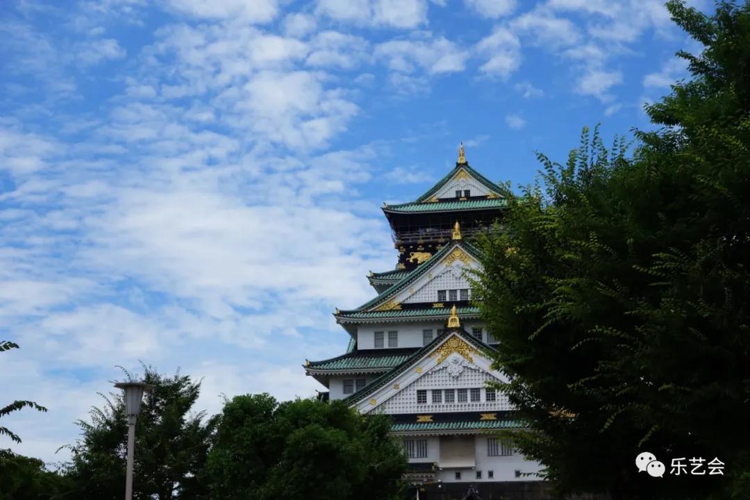 Tour of the Osaka Castle Tenshukaku - iMedia