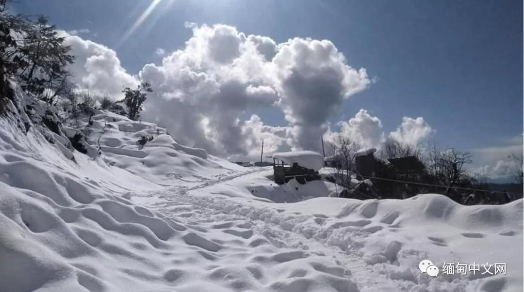 In hot Myanmar, there are areas covered with snow all the year round ...