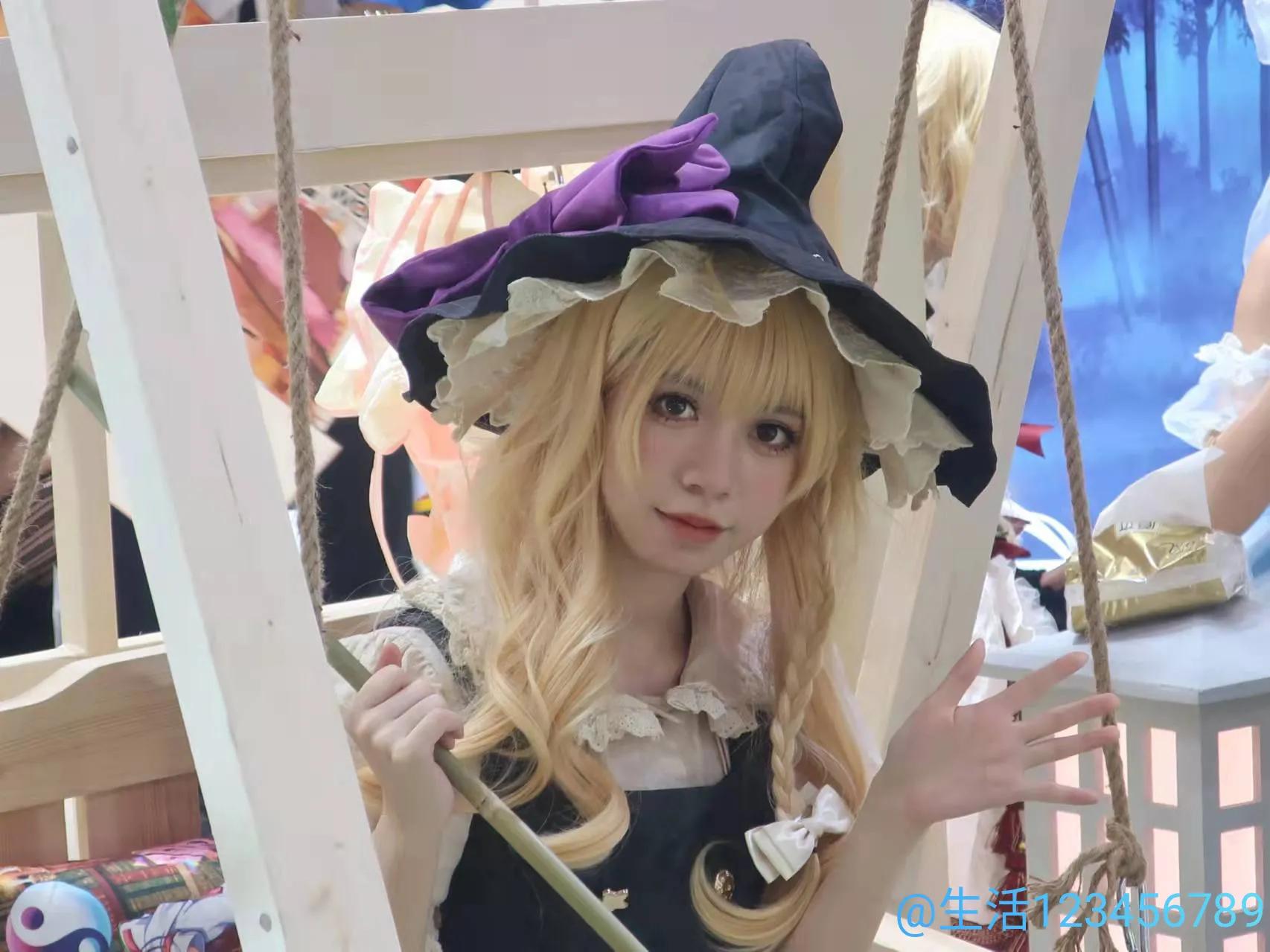 Guangzhou cosplay - iNEWS