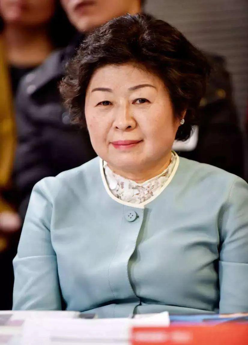China's first richest woman, Zhang Yin: Make a humble business world ...