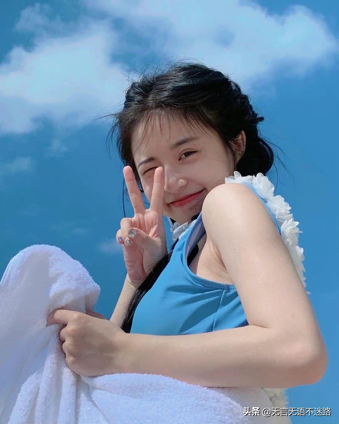 The best goddess Yan Yinan, pure desire wind ceiling - iNEWS