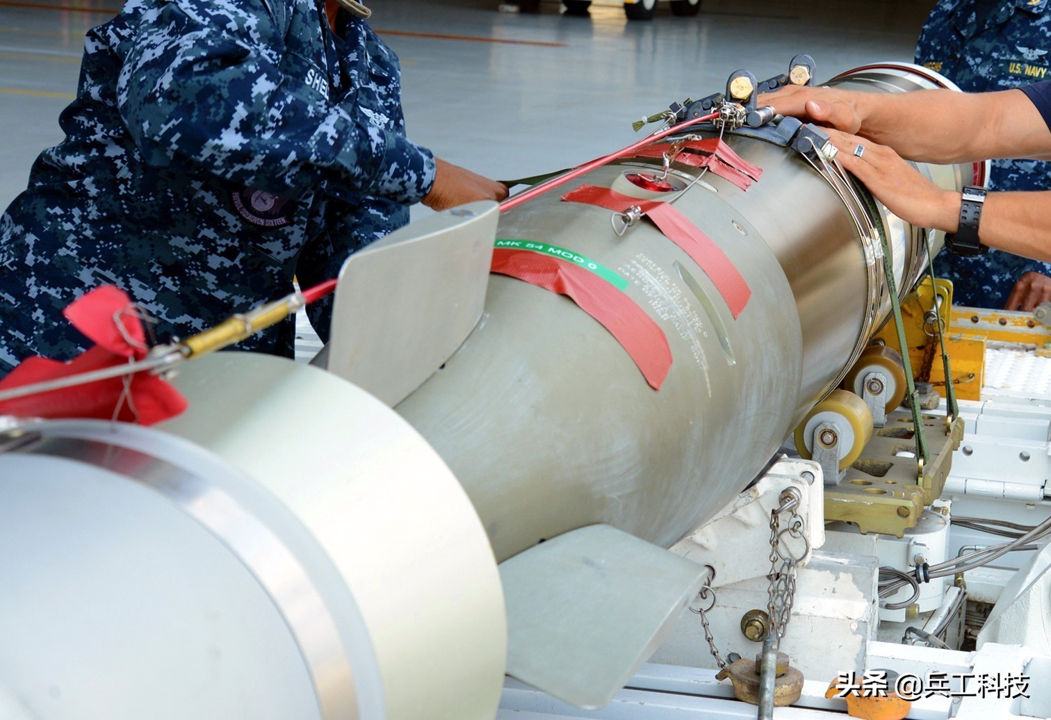 The United States launched a new type of smart mine "hammerhead shark ...