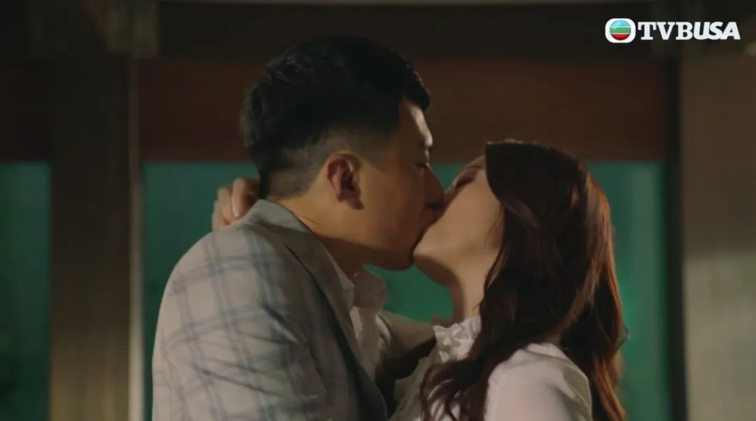 Success!28-year-old TVB popular Xiaohua upgraded to become a "biological girl", four dramas are ...