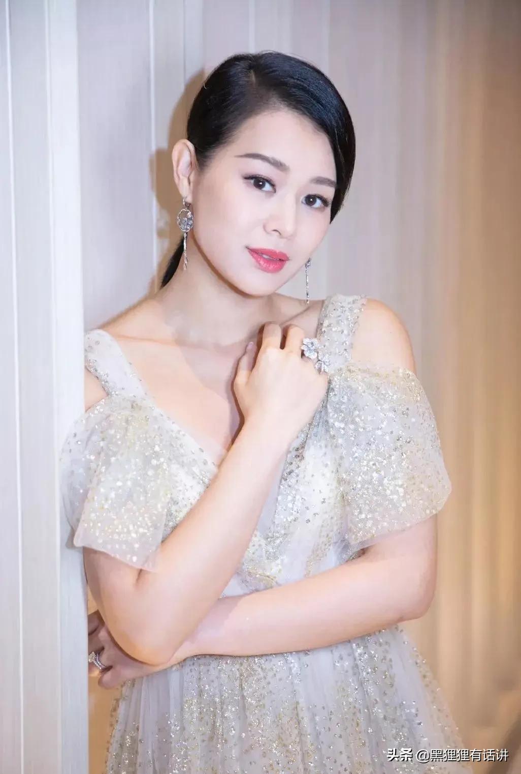 Zhang Ziyi, Tang Wei, Yin Tao, Yao Chen, Qin Lan, Gao Yuanyuan, and 14 ...