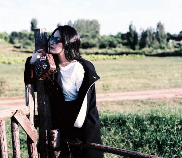 Liu Yifei's old photos of Zhu Yawen, Zhu Yawen has become an uncle Liu ...