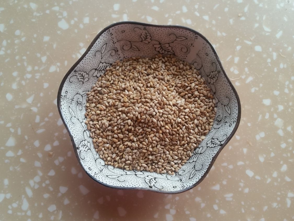 Sesame has many health benefits. Eating sesame regularly will bring ...