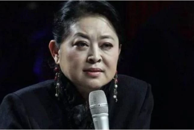 Liu Xiaoqing is old, Cai Ming is old, Ni Ping is old, she is 69 years ...
