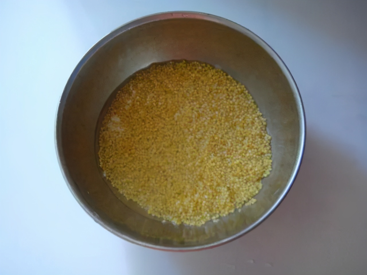 Ribs steamed with millet is simple and easy to make, and the nutrition ...