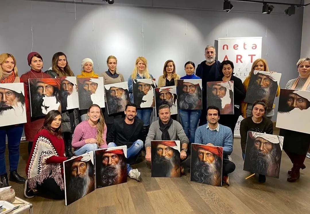 Super realistic human body, too good control over colors!Full of ...