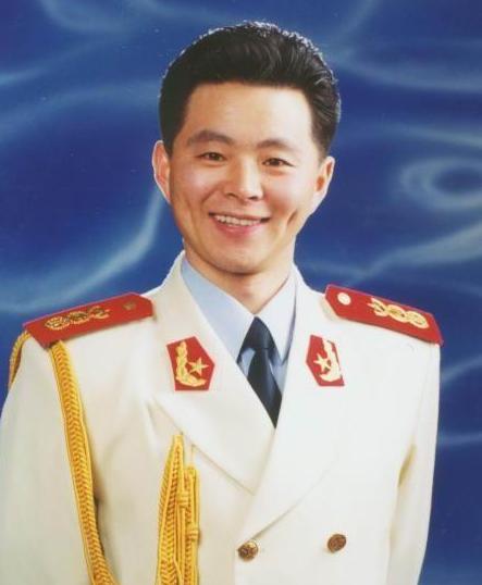 Wang Hongwei: To sing and to be excellent is to be an official, for the ...