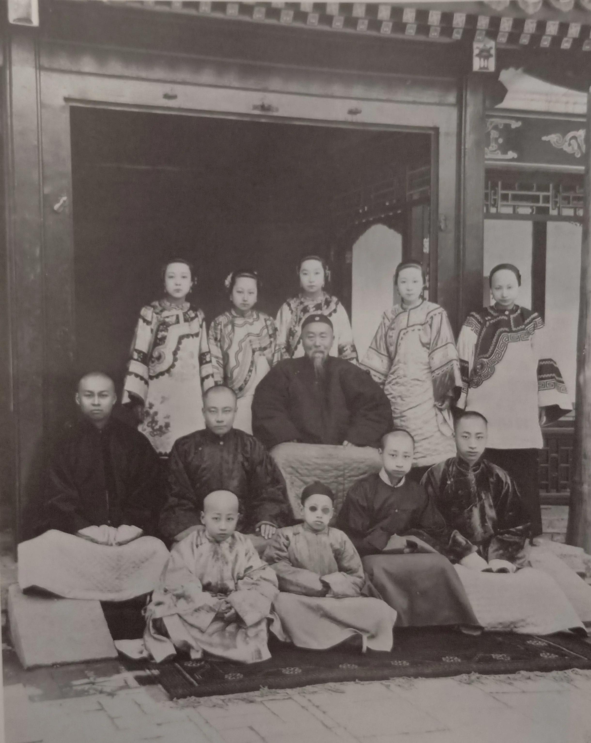 Why did Li Hongzhang invent the "hodgepodge" when he visited the United ...