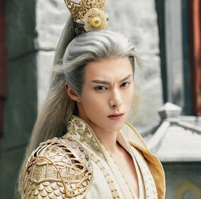 Wang Hedi's acting skills are not good?"Yulong" acted like an "AI" male ...