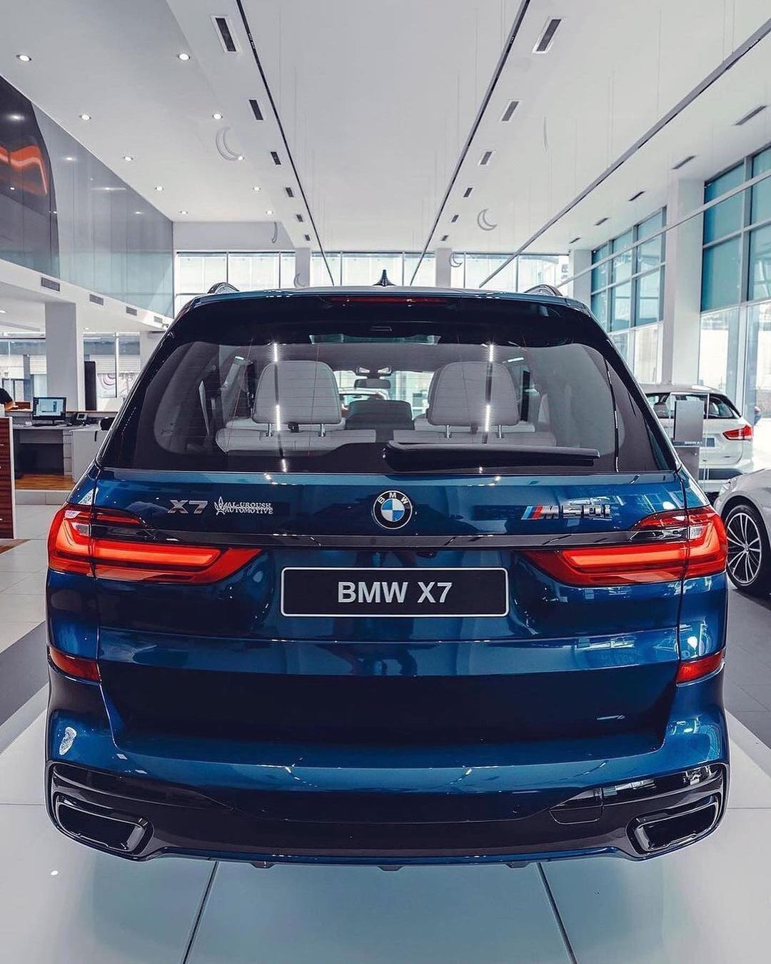 Real shots of 2021 BMW X7 M50i with 4.4T V8 engine - iNEWS