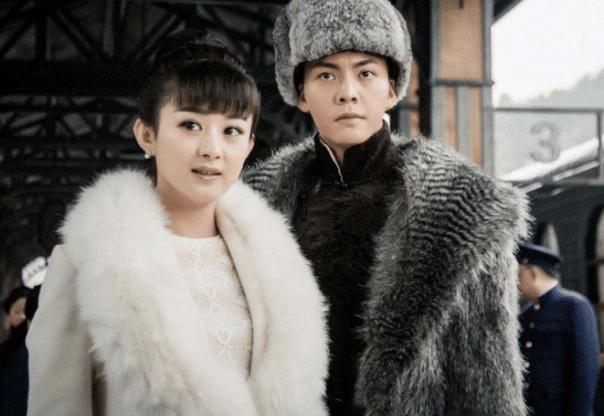 Excellent actors are supporting roles in the play, and they can show ...