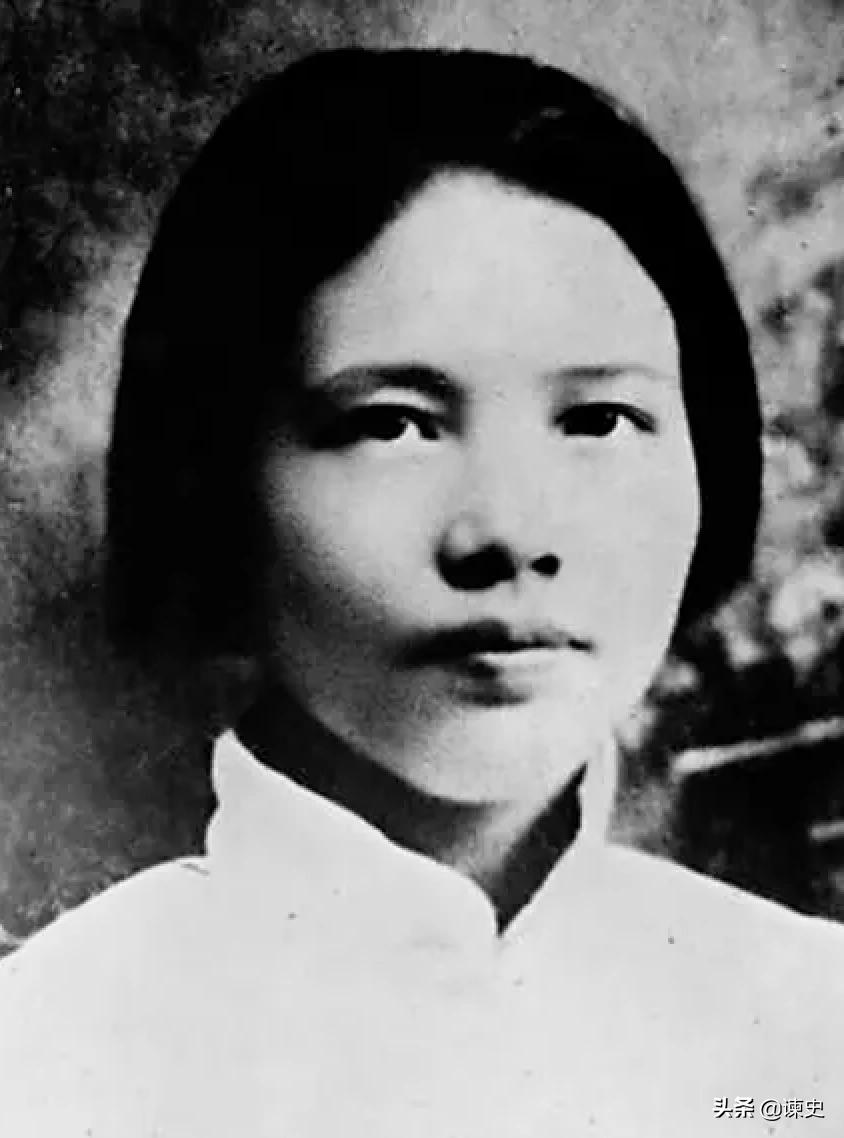 Xiang Jingyu: Before the execution, his mouth was filled with stones, and his body was secretly ...