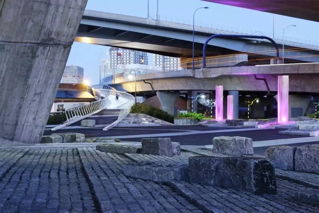 Activate the space under the bridge, doesn't it smell good? - iNEWS