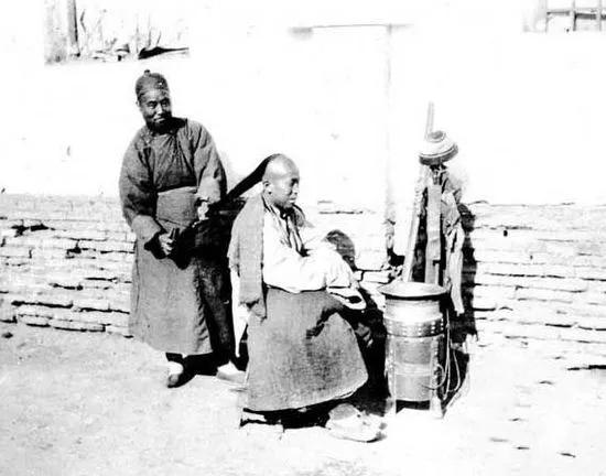 A generation of Guoxue master Wang Guowei: an uncut braid, an ...