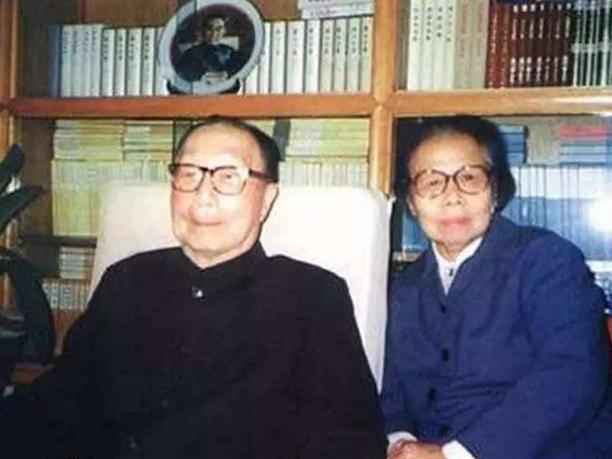 Nie Rongzhen listened to Deng Xiaoping's southern tour speech in 1992 ...
