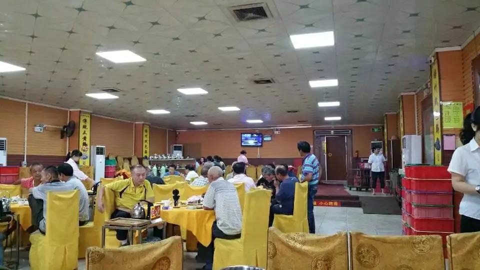 Wuzhou's paper-wrapped chicken - iNEWS