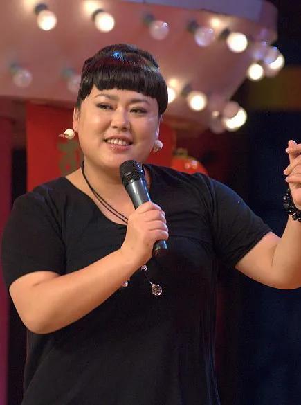 Li Jingjing had three marriages, one was betrayed, one was 15 years ...