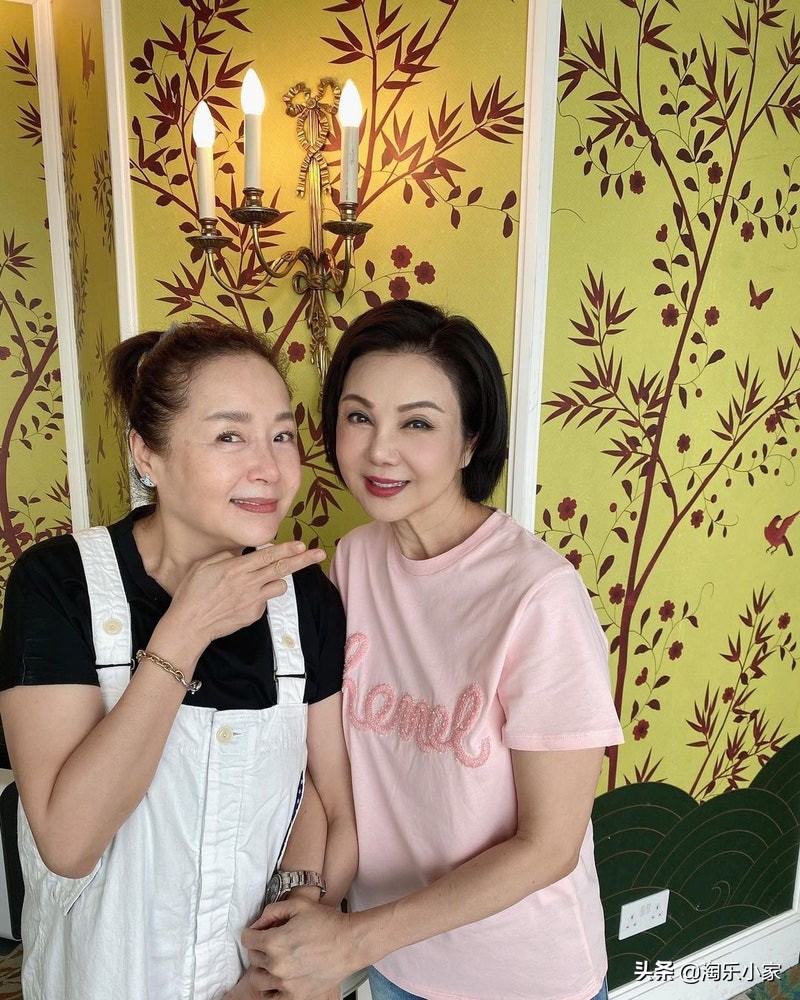 Tian Niu Xie Lingling has been in the same frame for a long time, and ...