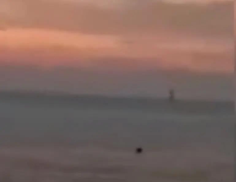 The UFO crash in the Java Sea.Indonesian government investigates "UFO ...