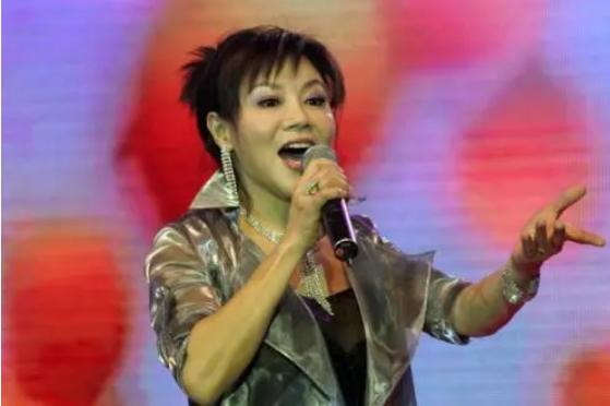 Singer Su Hong: Parents and husband passed away one after another, she ...