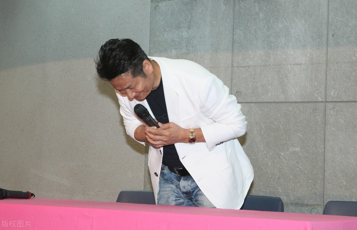 Huang An and his friends-Zhang Fei, Xu Nailin, Li Jing, Wu Zongxian ...