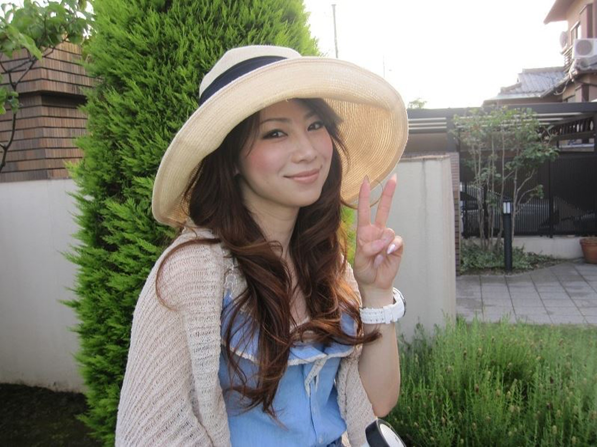 51-year-old Japanese "beautiful witch" Masako Mizutani, with ruddy skin ...