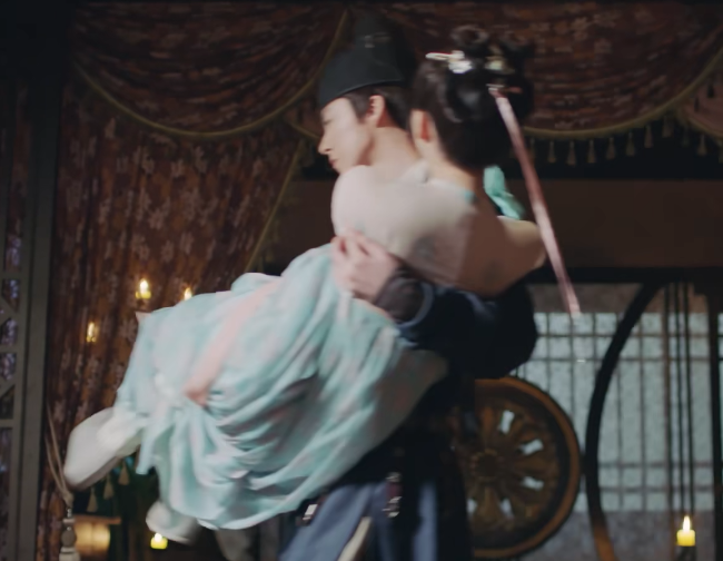 Long Songxing: Li Leyan is silly white sweet?Three details hint at the ...