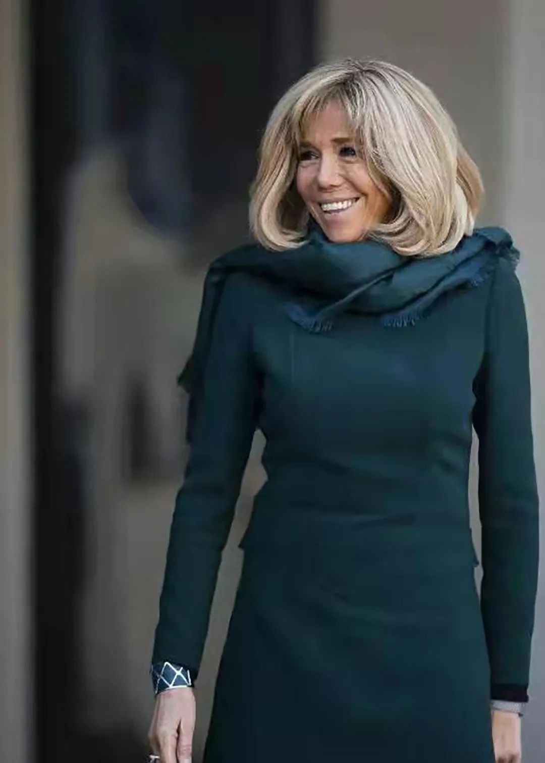 The 68-year-old Brigitte is really fashionable after plastic surgery ...