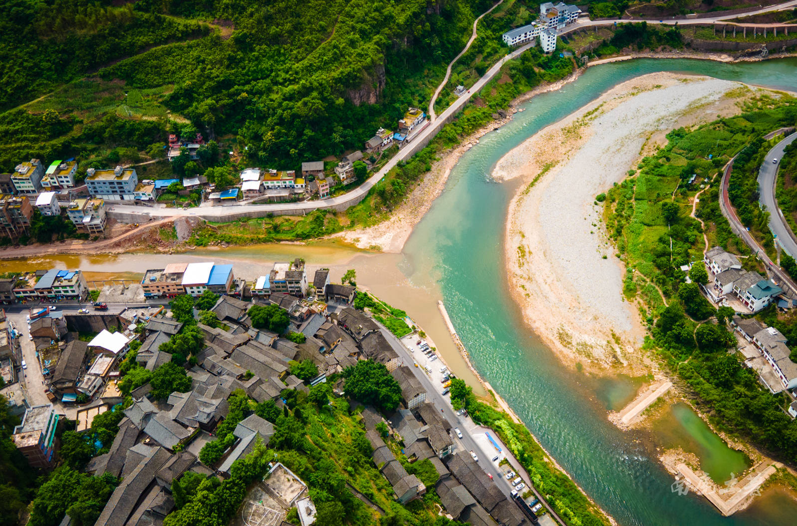 Where are the ferry crossings of Sidu Chishui, and why do you ferry ...