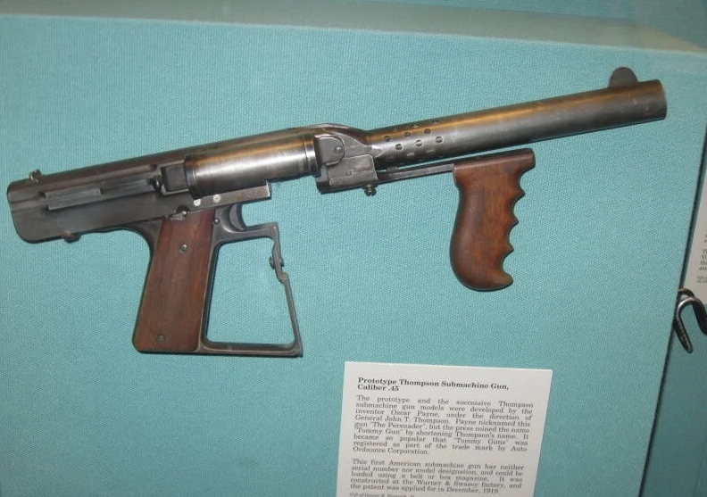 The family should be neat and tidy, the birth history and model review ...