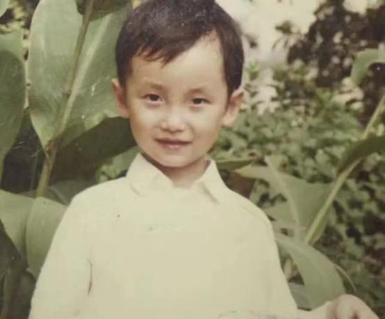 In 2005, Liu Ting, who "backed his mother to school", changed sex ten ...