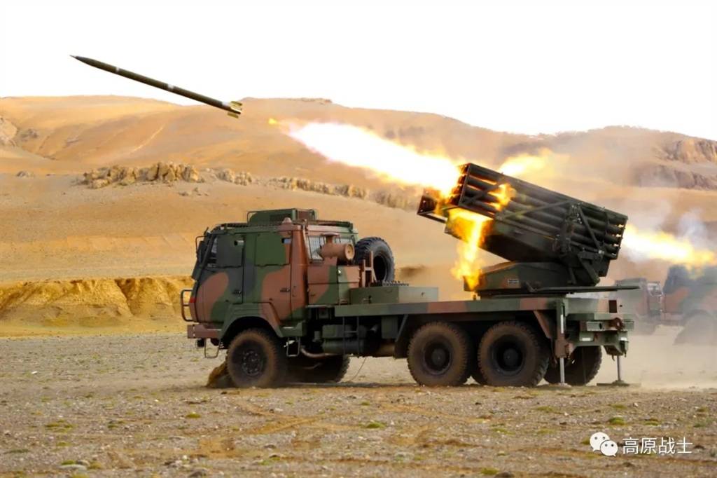 The new modular rocket launcher appeared on the plateau!Adopt the same ...