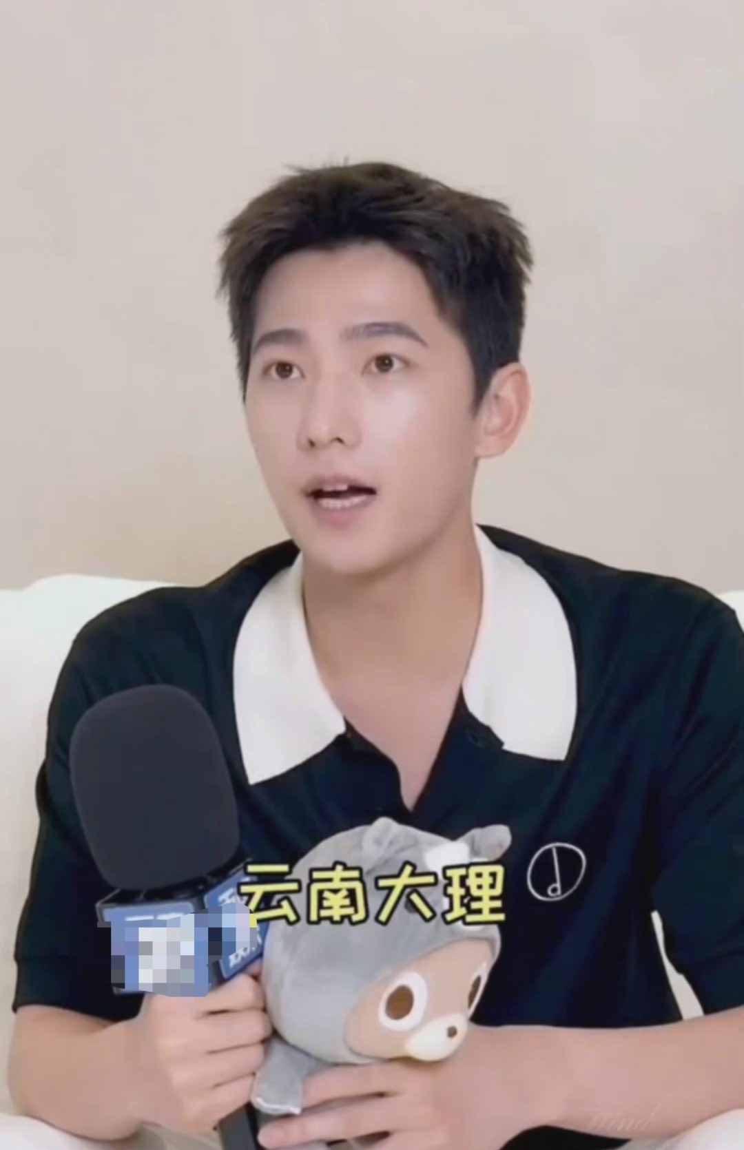 Netizen Dali met Yang Yang by chance, and it was very pleasant to ...
