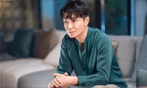 Contrast between the "professional scumbag" Li Zonghan, not to be a ...